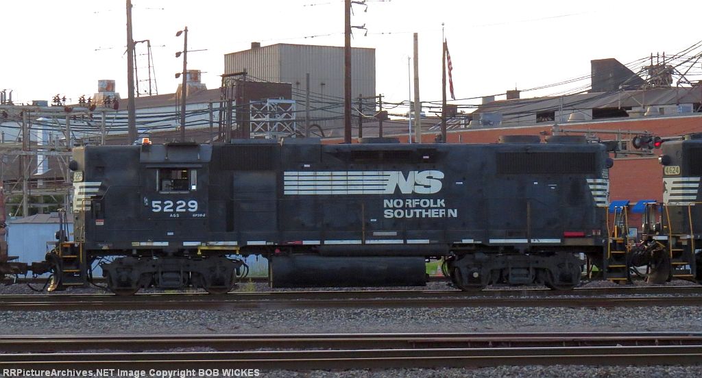 NS 5229